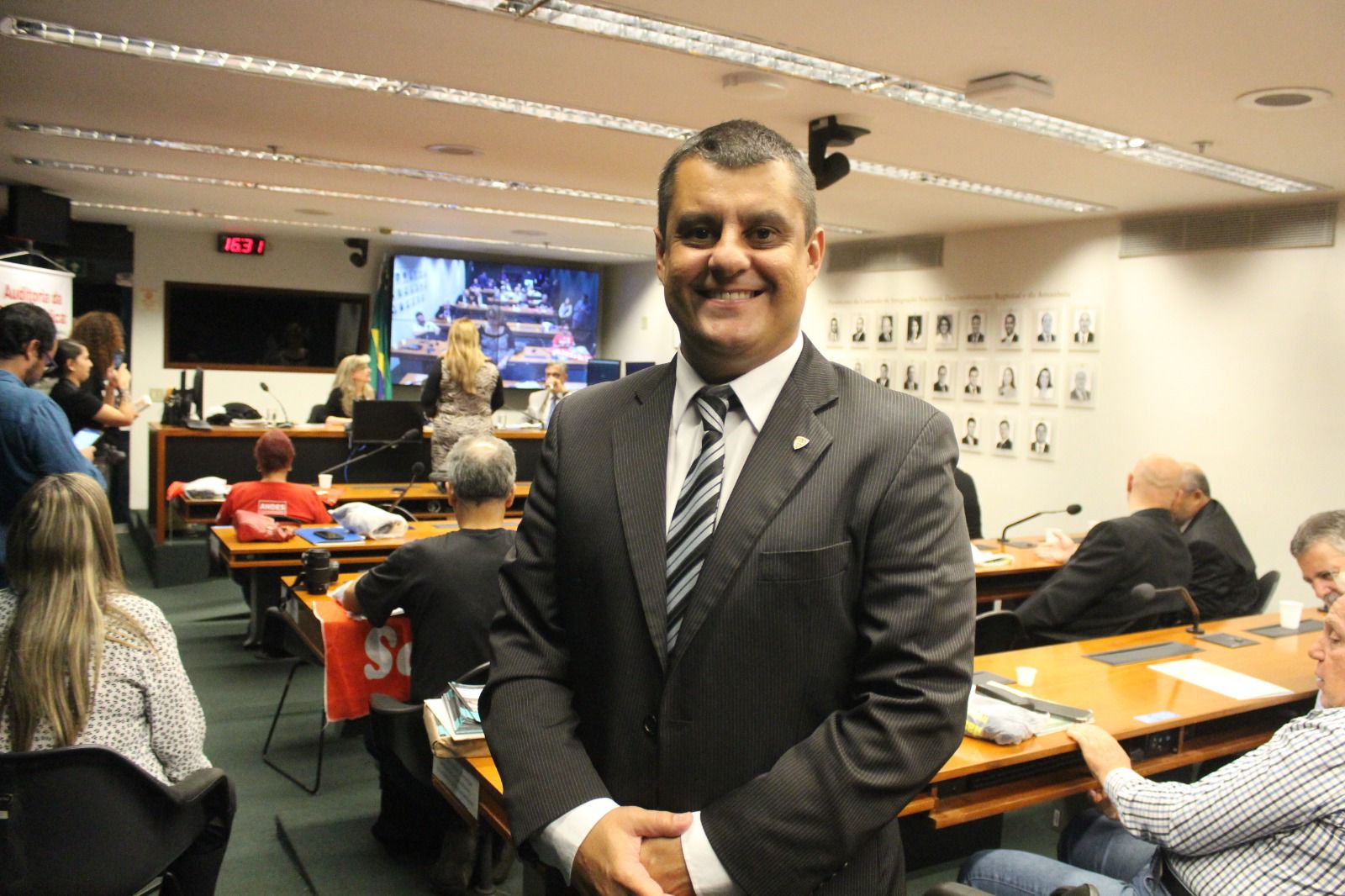 AGEMPU participa de reunião sobre Auditoria da Dívida Pública - AGEMPU